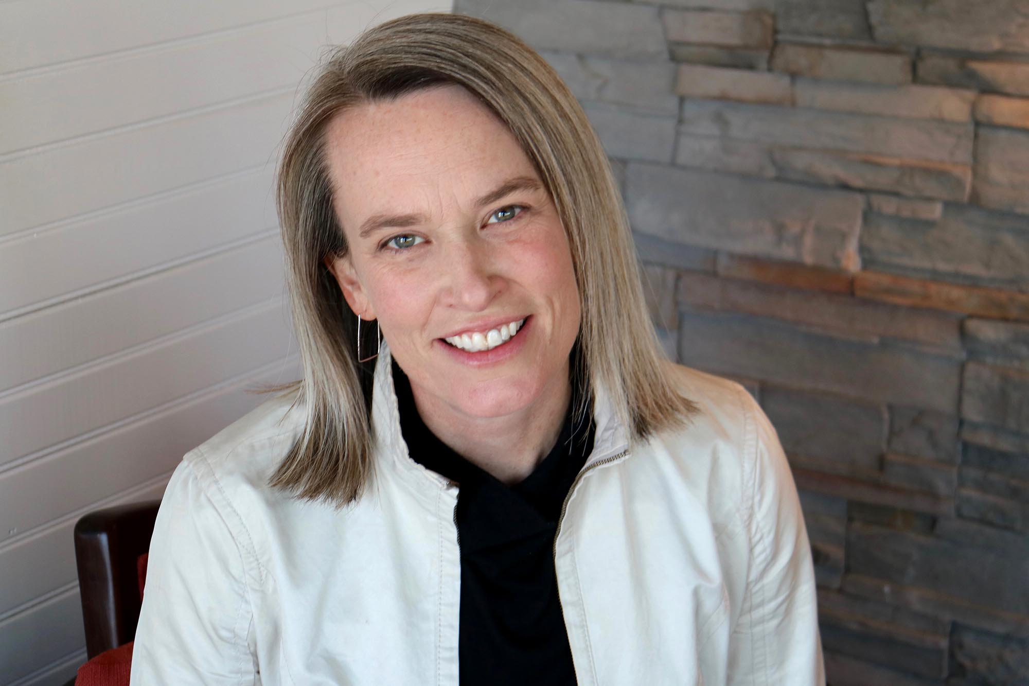 Bio – Deborah Salem Smith